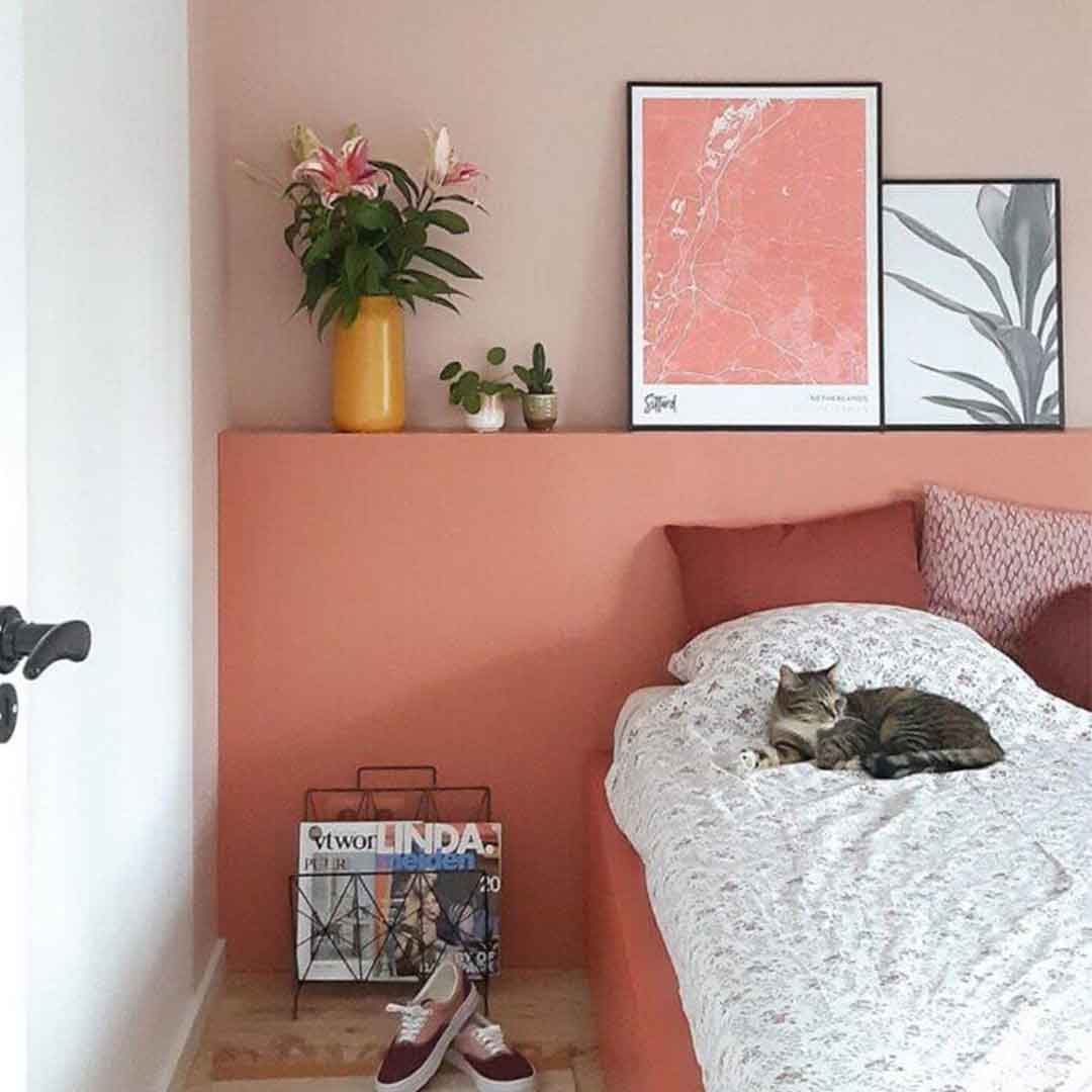 Summer Gallery Wall: 3 Ways to Update Yours This Summer - Mapiful