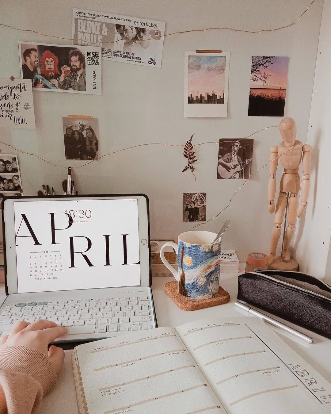 Need Workspace Inspiration? 10 Instagram Accounts To Follow - Mapiful